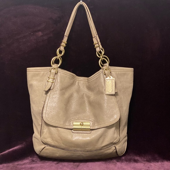 Coach | Bags | Coach Tan Tote With Gold Hardware And Relaxed Design ...